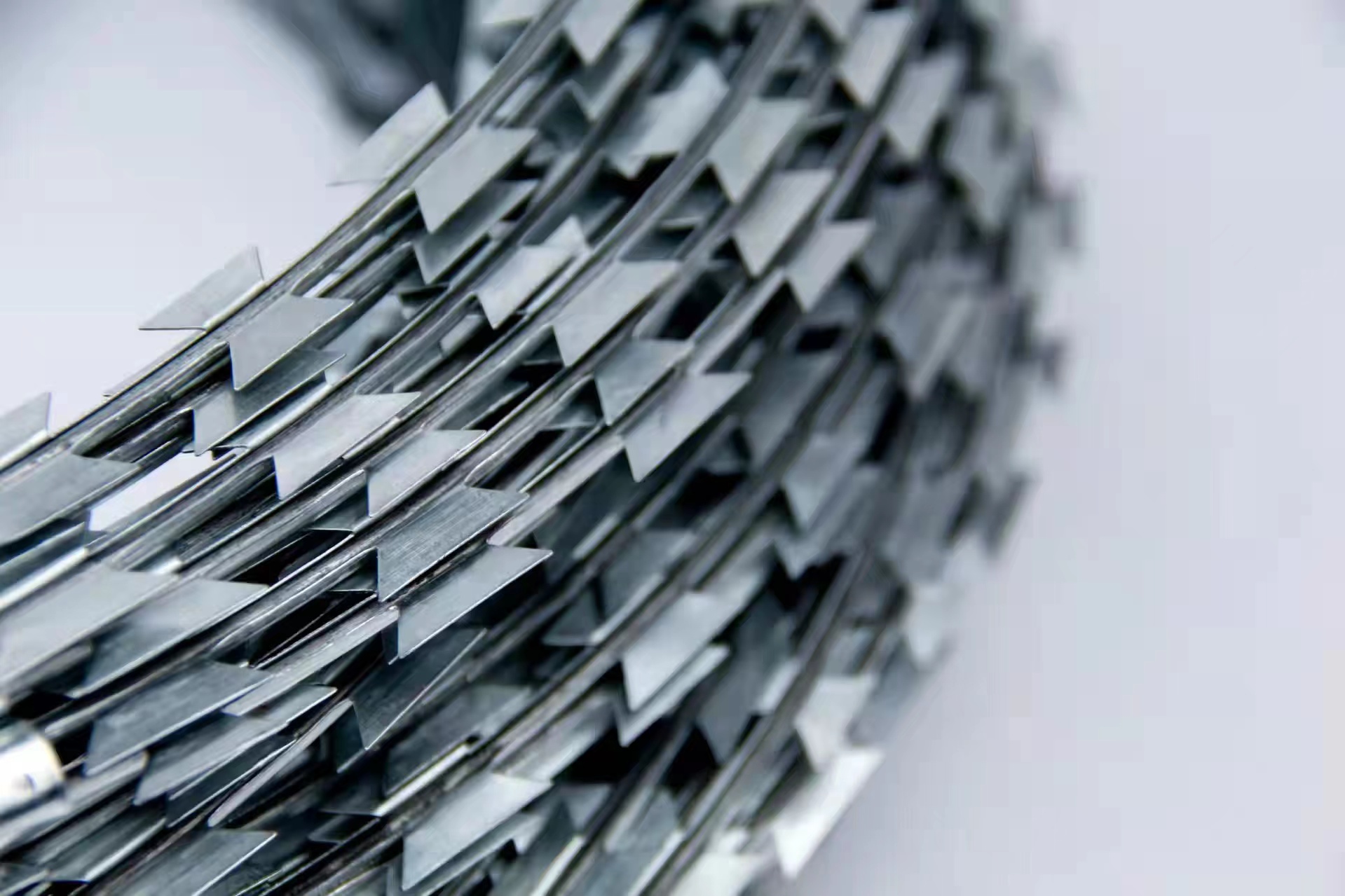 Welded Razor Wire Mesh Fence – DECHO Wire Mesh